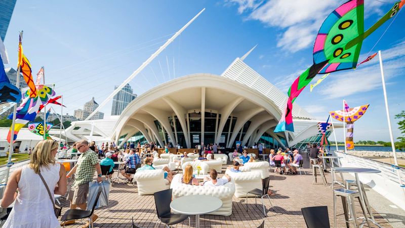 Milwaukee Art Museum | Lakefront Festival of Art